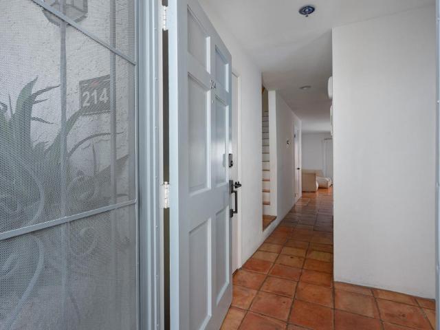 280 S Avenida Caballeros 214