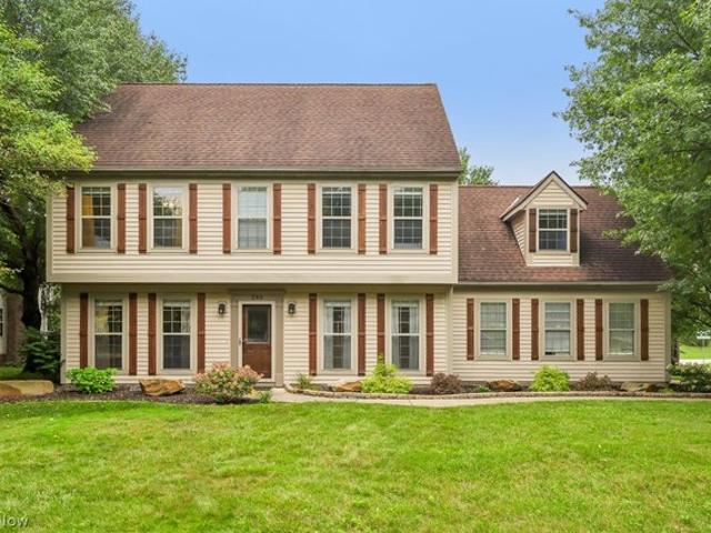 280 S Pine Ct, Aurora, OH 44202