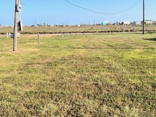 280 Seaview St, Sargent, TX 77414
