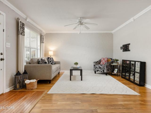280 Shady Hollow Circle