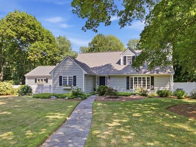 280 Singletary Ln, Framingham, MA 01702