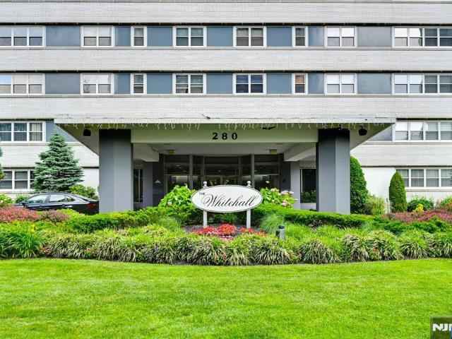 280 Prospect Ave, Unit 5D, Hackensack, NJ 07601 | MLS #26008 | Compass
