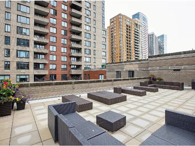 280 RECTOR Place 7E