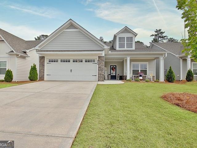 280 Redhaven Dr, Senoia, GA 30276