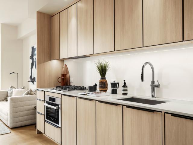 280 W 24TH Street 8D