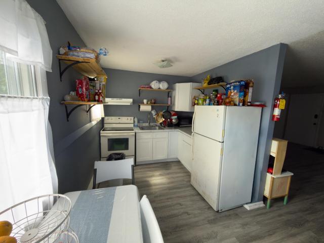 280 Winifred Street W