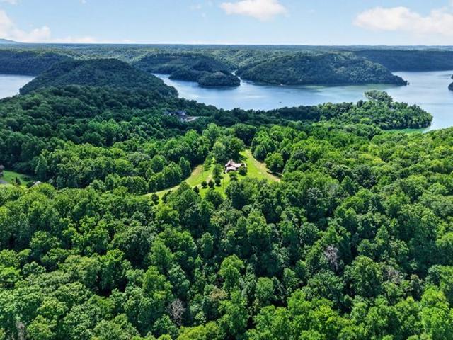 280 Timber Ln, Sparta, TN 38583