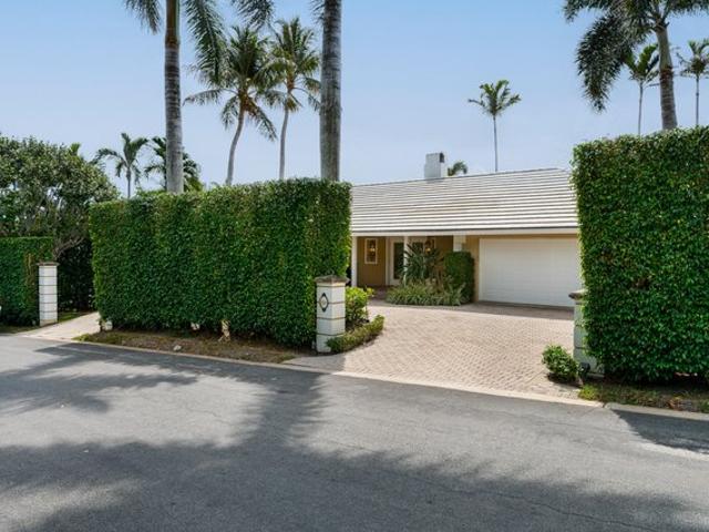 280 Tradewind Dr, Palm Beach, FL 33480
