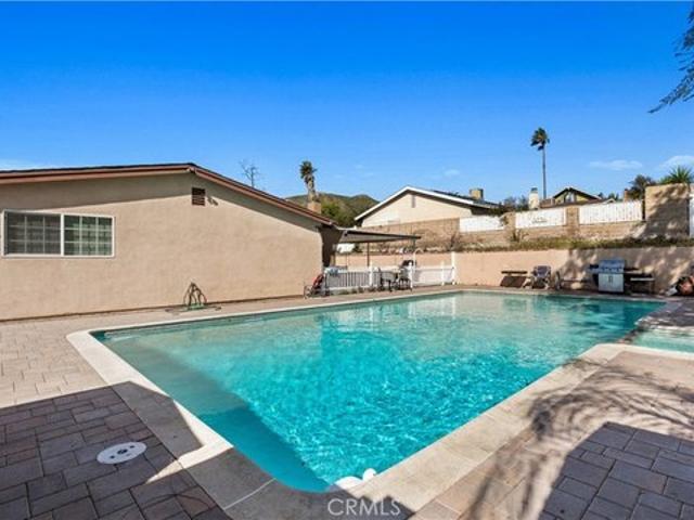 28140 Tambora Dr, Canyon Country, CA 91351