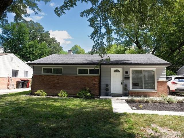 28140 Everett St, Southfield, MI 48076