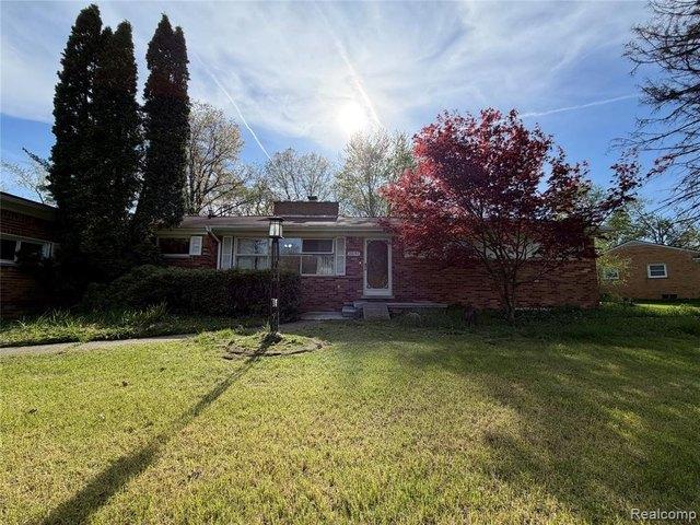 28147 Wildwood Trl, Farmington Hills, MI 48336