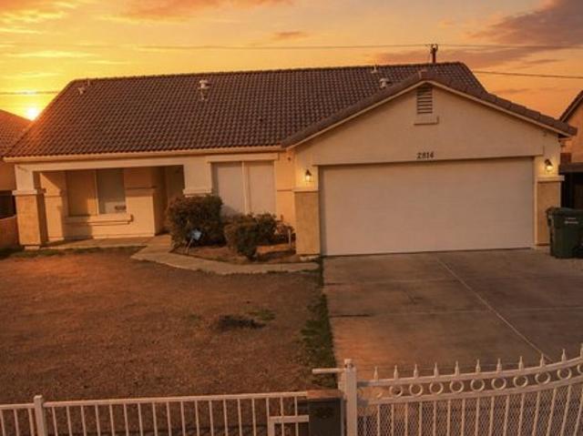 2814 E Atlanta Ave, Phoenix, AZ 85040