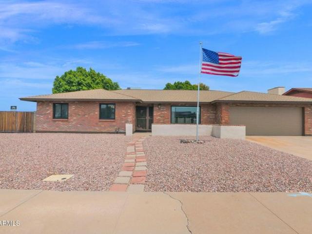 2814 E Huber St, Mesa, AZ 85213