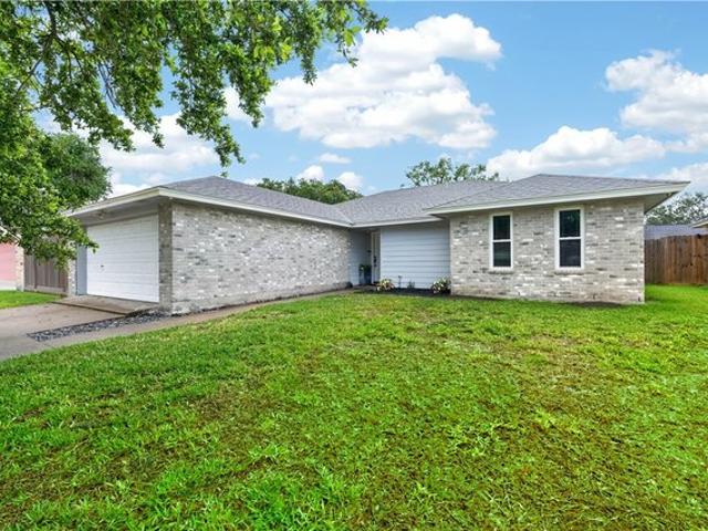 2814 Erie Dr, Corpus Christi, TX 78414