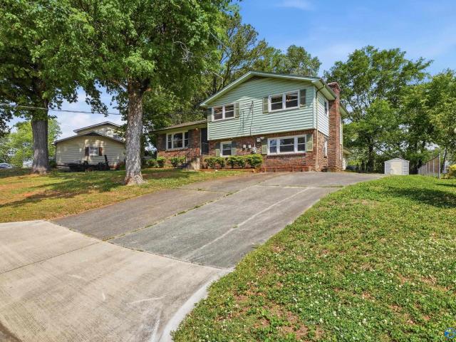2814 Hilltop Terrace