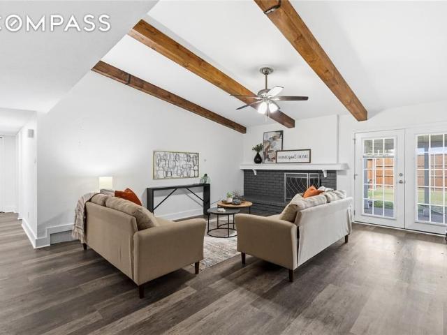 2814 Lindbergh Dr, Dallas, TX