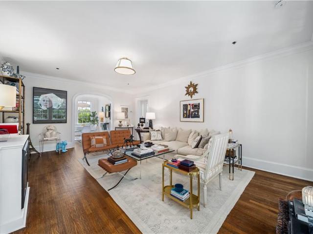 2814 Peachtree Road NW 11