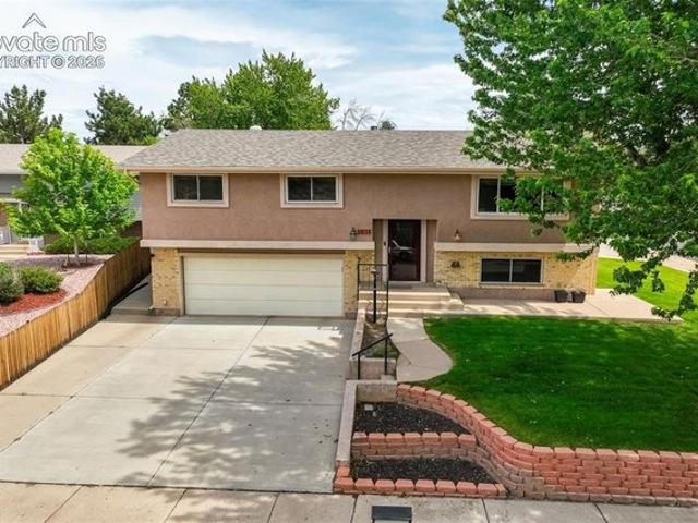 2814 Ridgeglen Pl, Colorado Springs, CO 80918