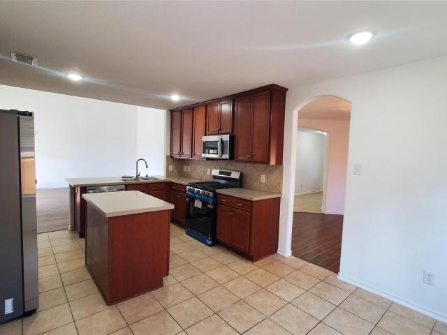 2814 Silver Point Lane