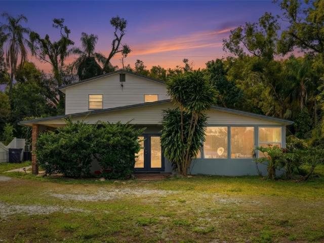 2814 W Humphrey St, Tampa, FL 33614 | MLS #TB8465 | Compass