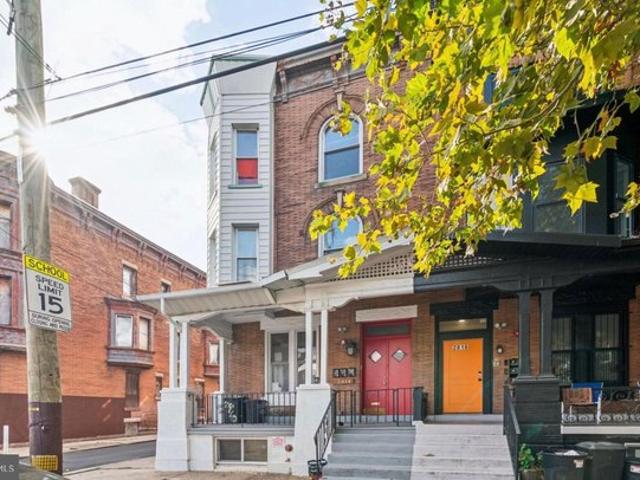 2814 W Oxford St, Philadelphia, PA 19121