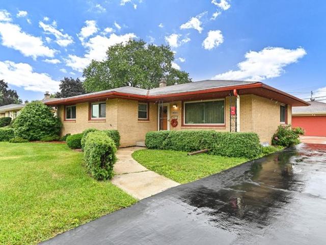 2815 Ohio St, Racine, WI 53405