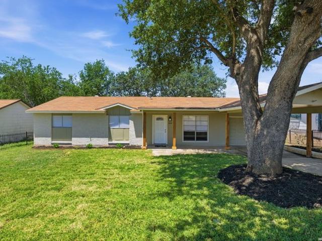 2815 Big Horn Dr, San Antonio, TX 78228