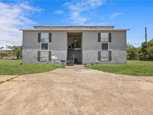 2815 Cypress Bend Cir, Bryan, TX 77801