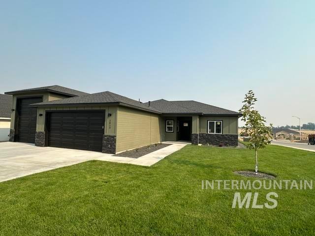 2815 Cypress Point