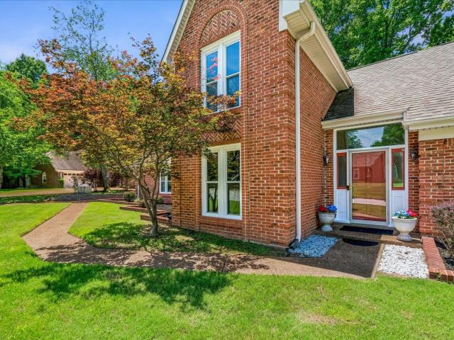 2815 eagle brier cv