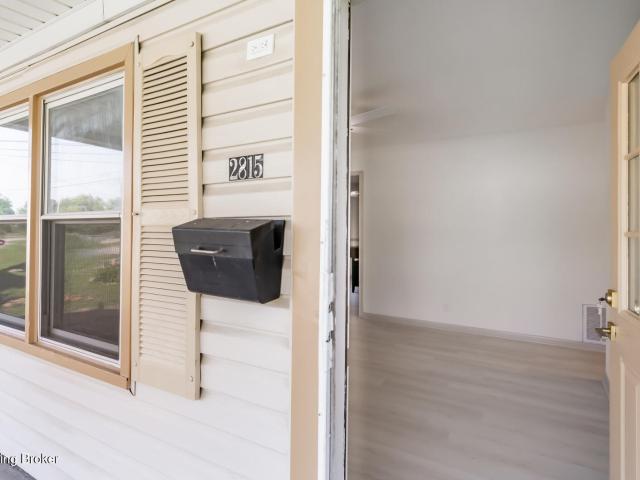 2815 Elam Dr