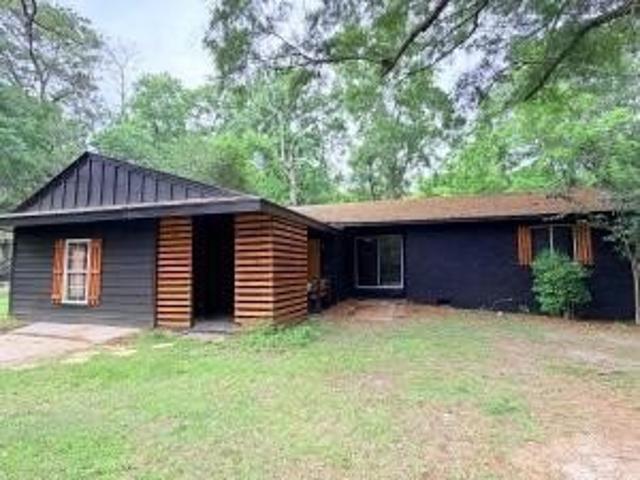 2815 Hillside Dr, Hattiesburg, MS 39401