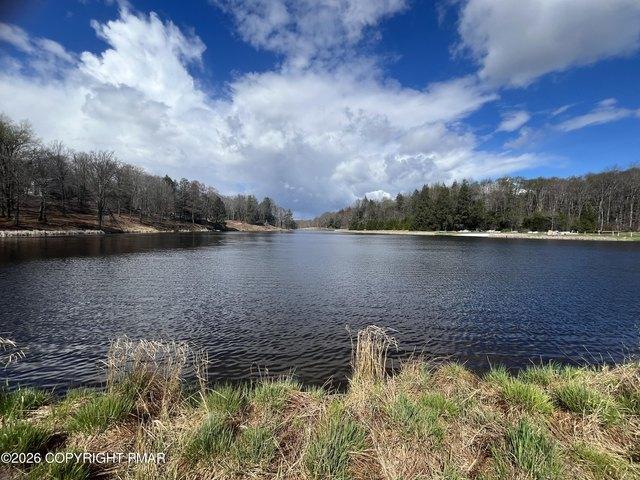 2815 Jean Danielson Dr, Greentown, PA 18426