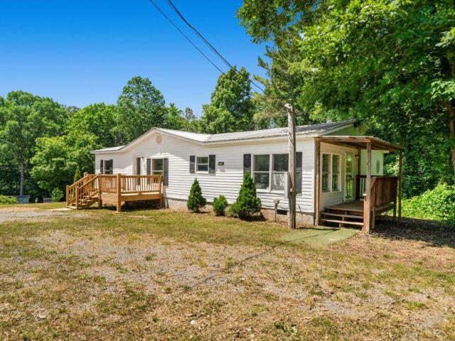 2815 Lyle Lane