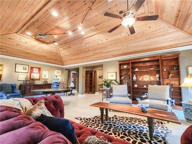 2815 Saint Barts Sq, Vero Beach, FL 32967