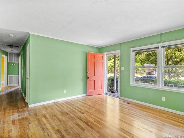 2815 Skycrest Drive
