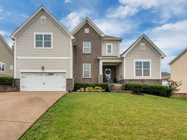 2815 Trentview Ln, Columbia, TN 38401