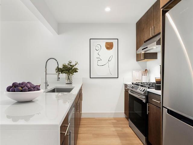 2815 35th Street 6A