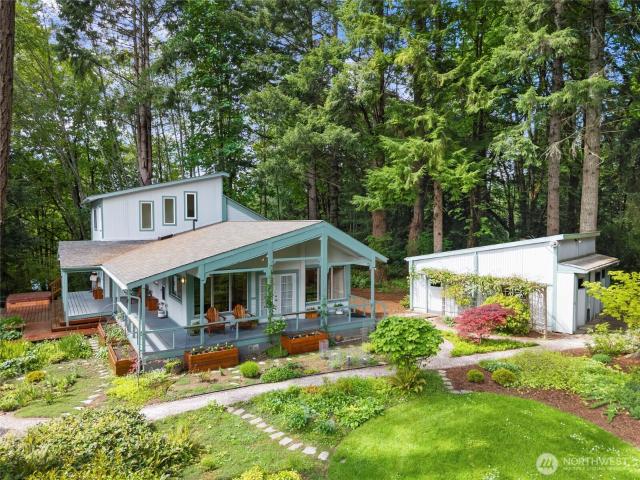 2815 46th Avenue NW