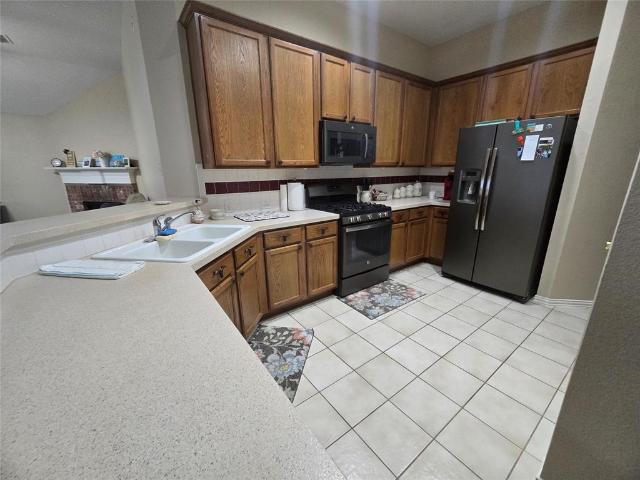 2816 Oakdale Drive