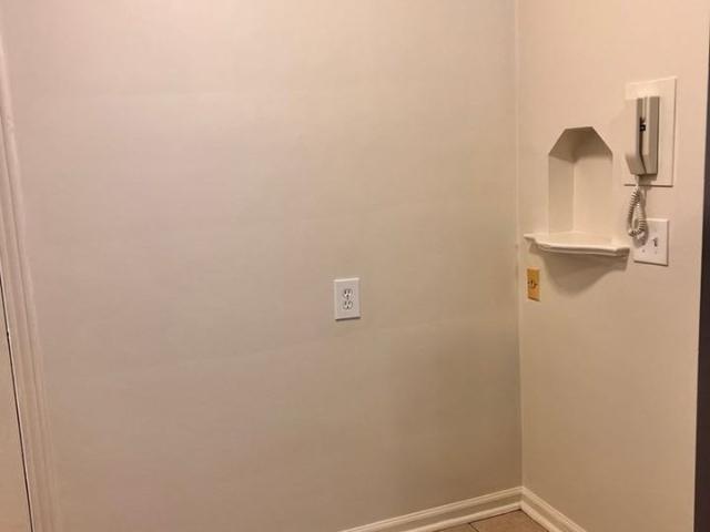 2816 Astoria Studio Apartment for Rent at 2816 Astoria Ave, Cincinnati, OH 45208 Hyde Park