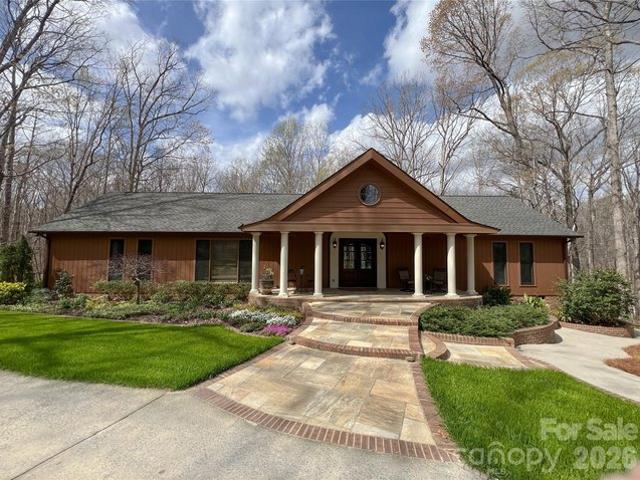 2816 Blythe Rd, Waxhaw, NC 28173