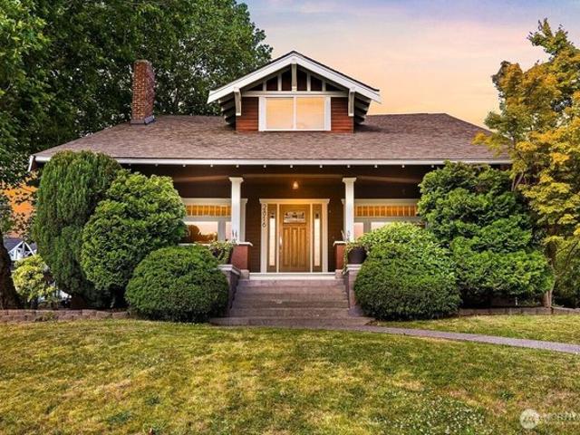 2816 Cornwall Ave, Bellingham, WA 98225