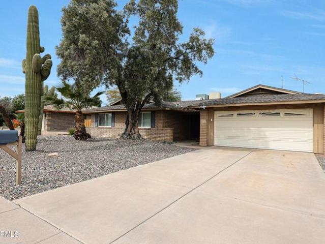 2816 E Cannon Dr, Phoenix, AZ 85028