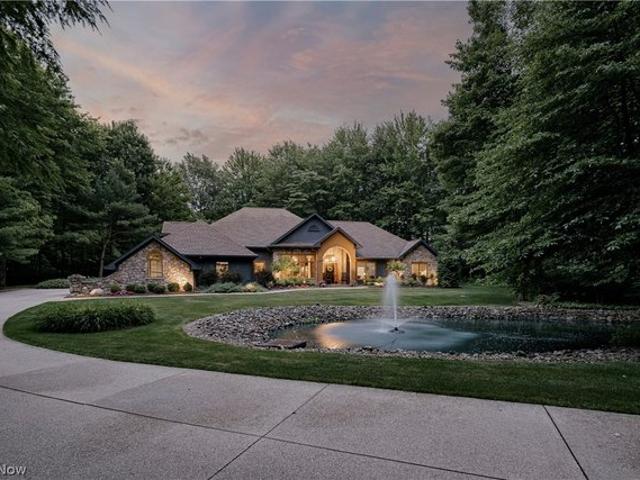 2816 Remington Pt, Aurora, OH 44202