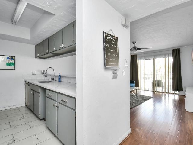 2816 S Bartell Dr, Unit 22, Houston, TX 77054 | MLS #54203