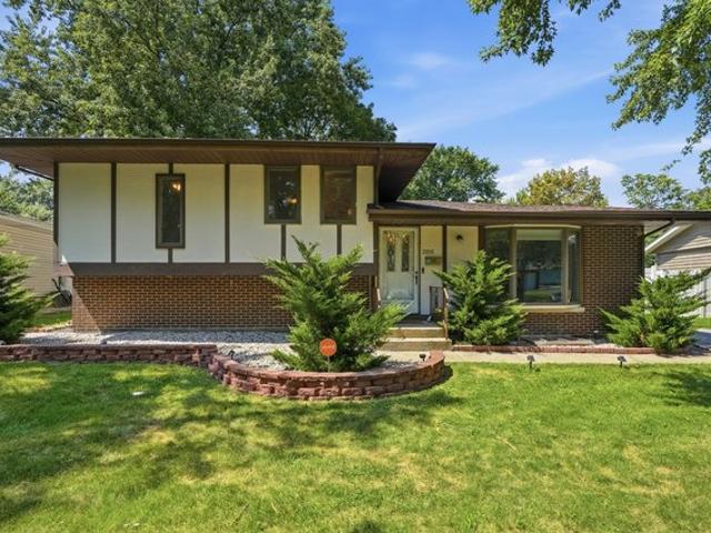 2816 th St, Lansing, IL 60438