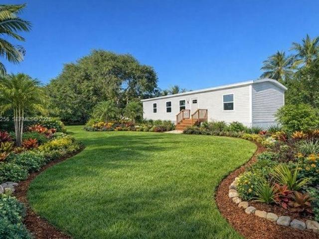 28177 Julia Ave, Little Torch Key, FL 33042