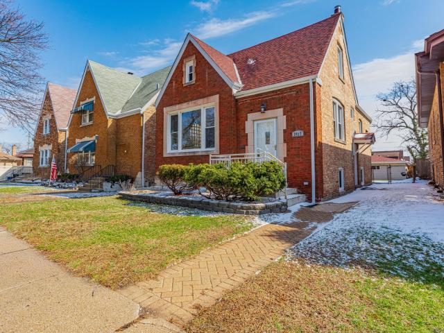 2817 Maple Ave, Berwyn, IL 60402 | Compass