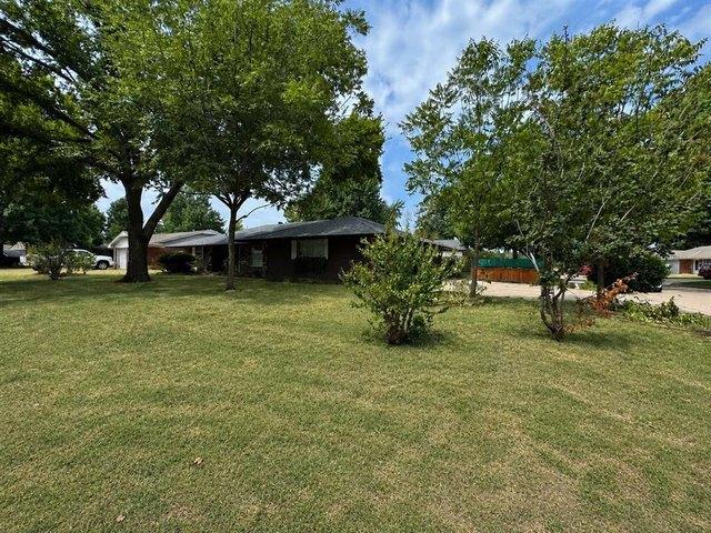 2817 N Holloway Ave, Bethany, OK 73008